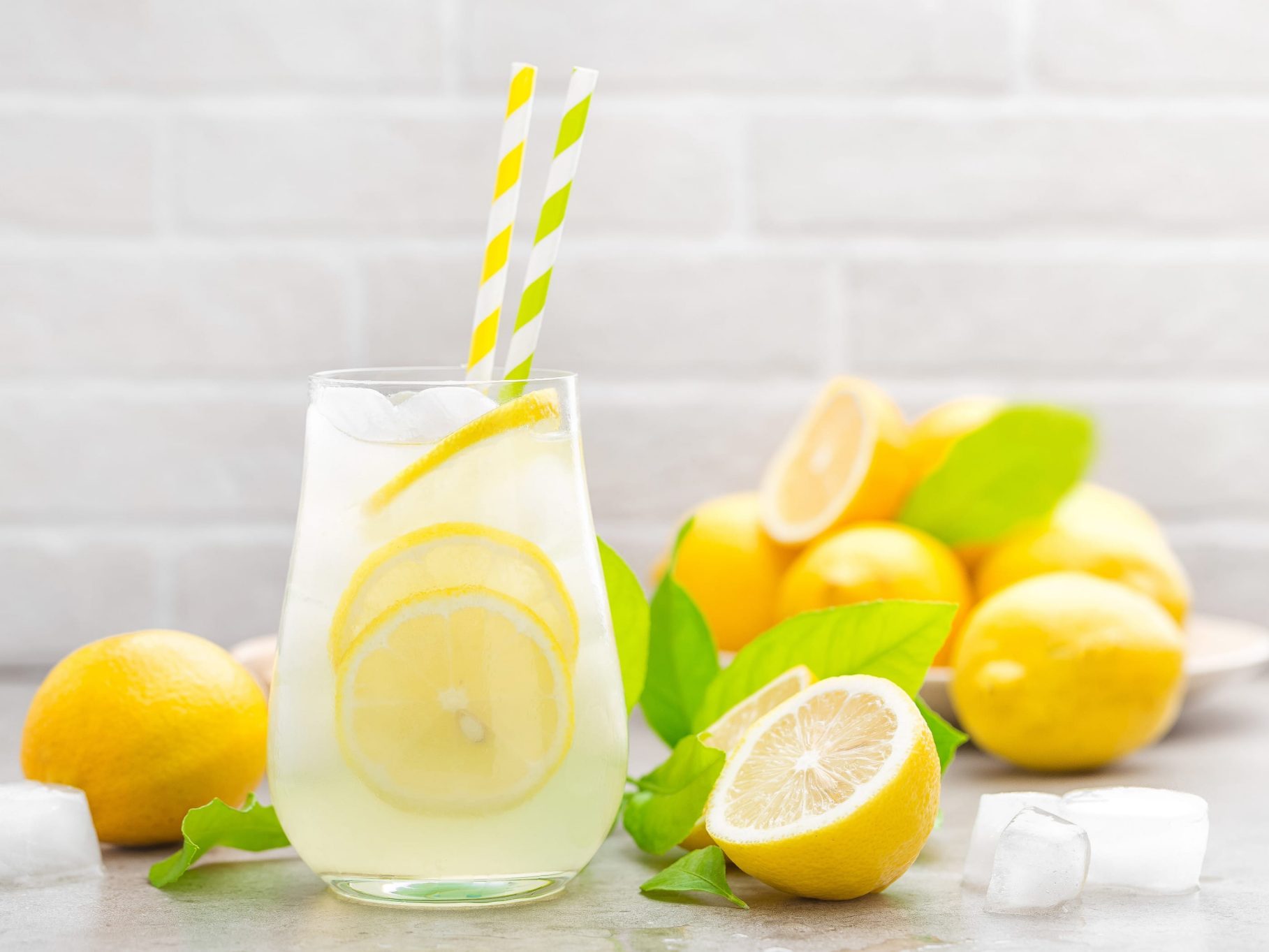 Cómo hacer limonada casera. Receta con y sin azúcar - ALDI