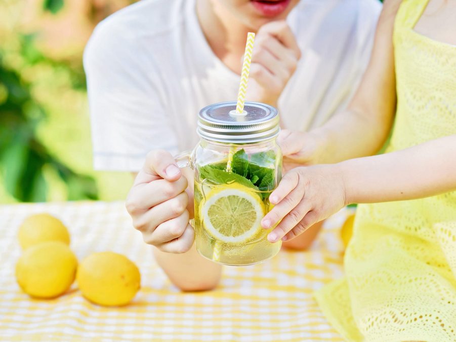 Cómo hacer limonada casera. Receta con y sin azúcar - ALDI