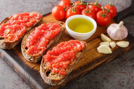 ¿Cómo hacer pan tumaca? Receta original y variantes - ALDI