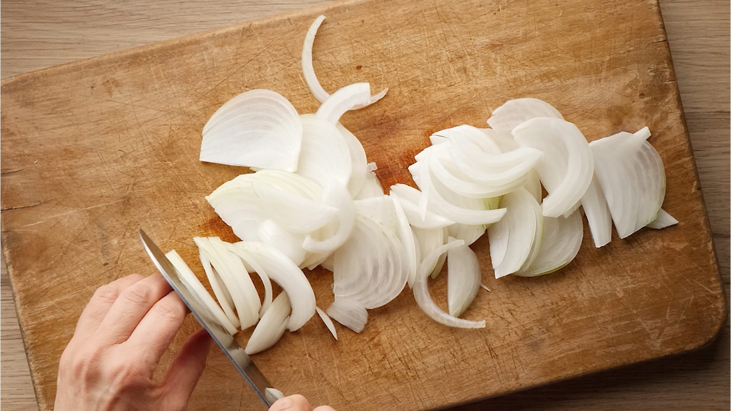 Descubre cómo preparar la cebolla para tus platos - ALDI